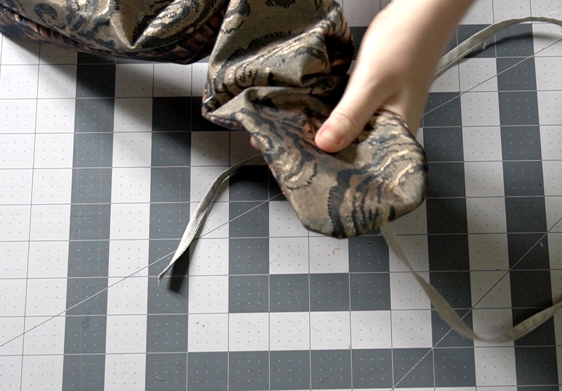 Tutorial: How to Make an Obi-Style Wrap Belt - Fabricated Closet