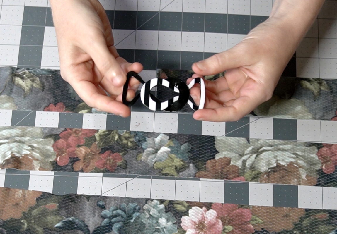 Tutorial: How to Make a No-Sew Stretch Knit Clip on Belt - Fabricated ...