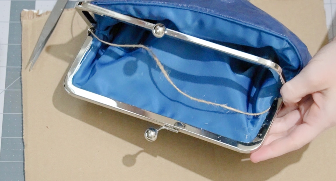 Tutorial: How to Make an Easy Clutch Purse - Fabricated Closet