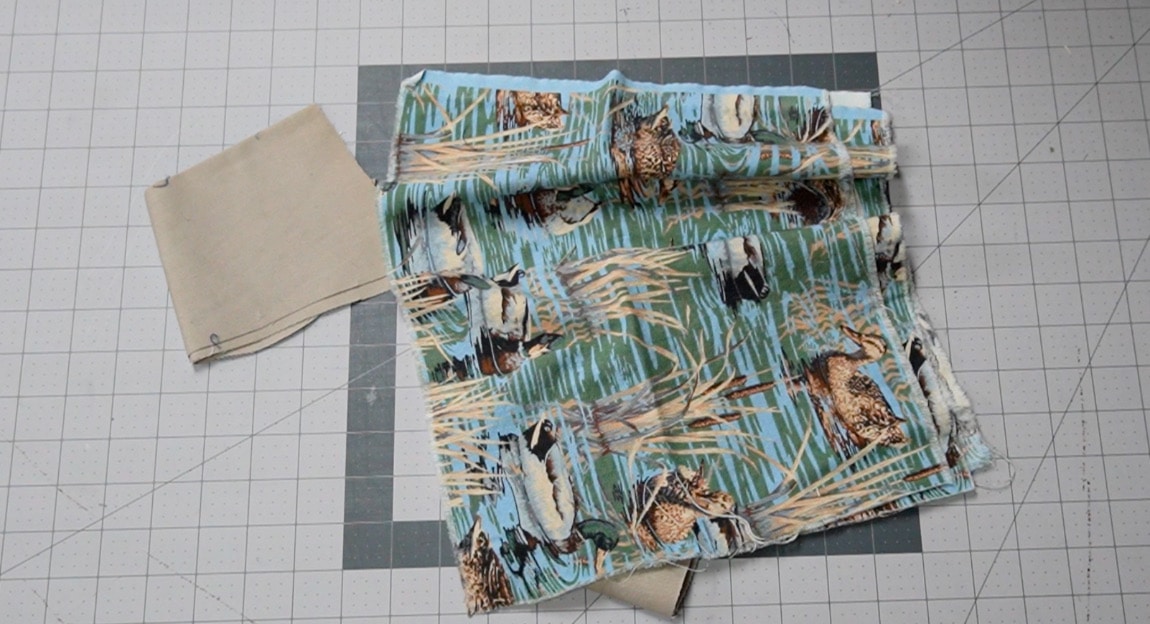 Tutorial: How to Make a Simple Coin Purse with Fabric Scraps ...