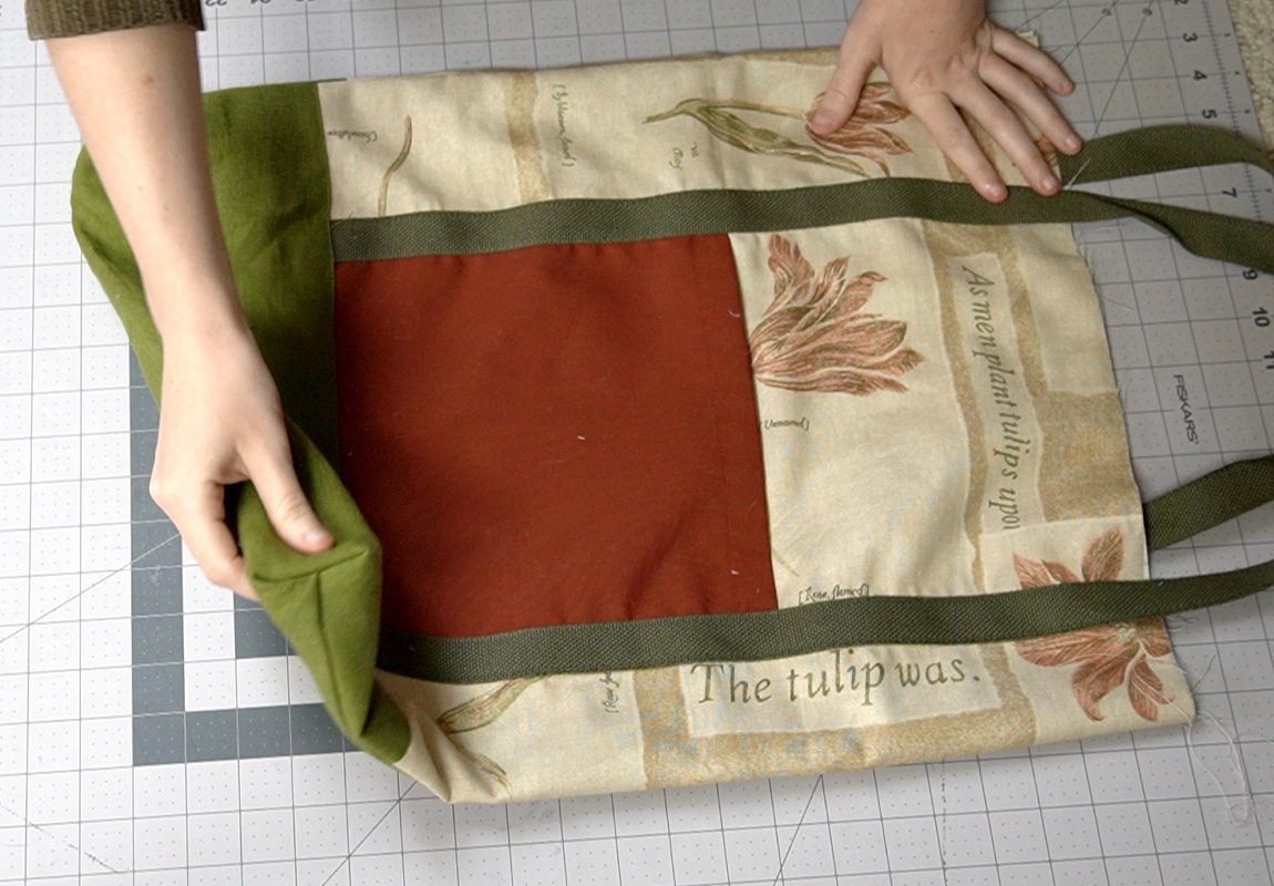 Tutorial: How to Make a Large Tote Bag With Pockets (using Fabric ...