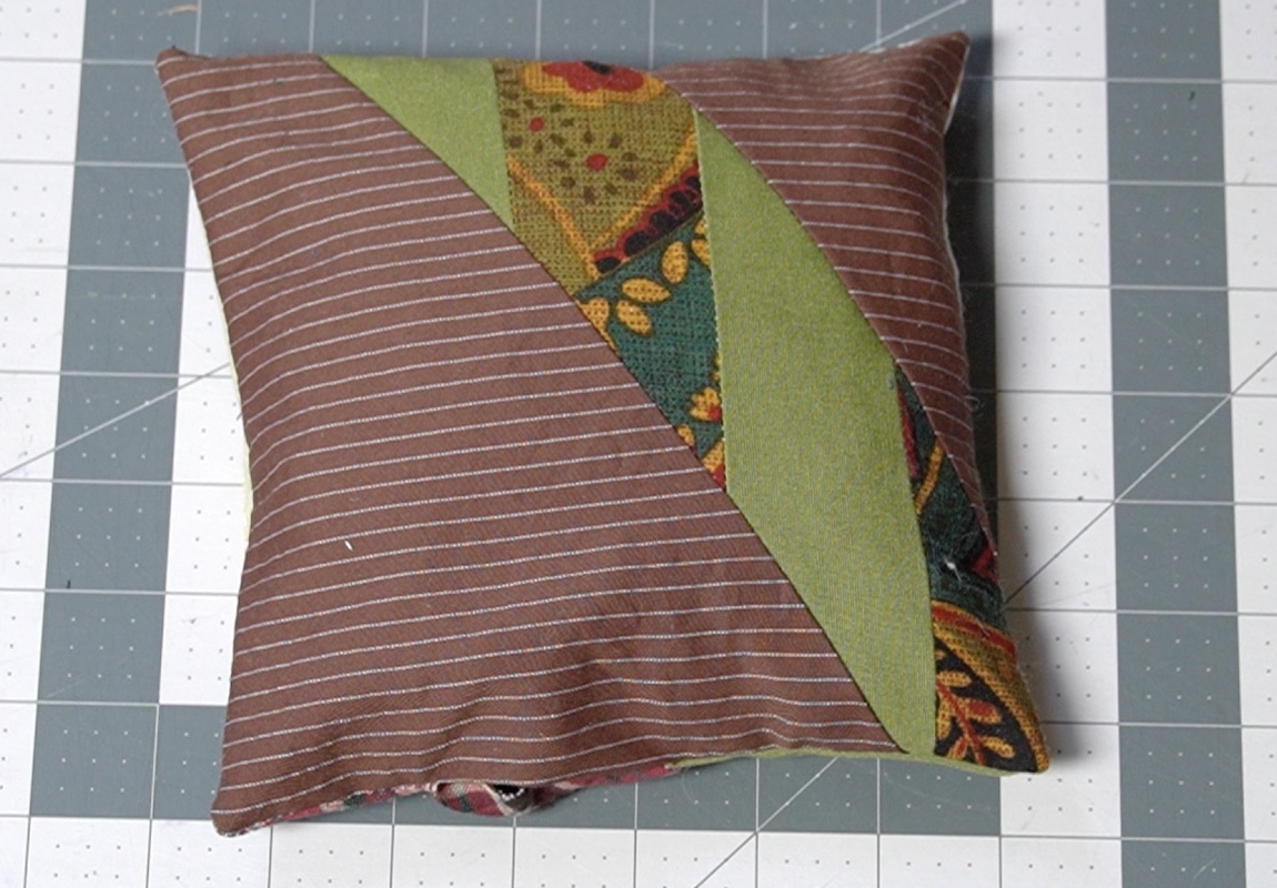 Tutorial: How to Design a Color Block Pillow - Fabricated Closet