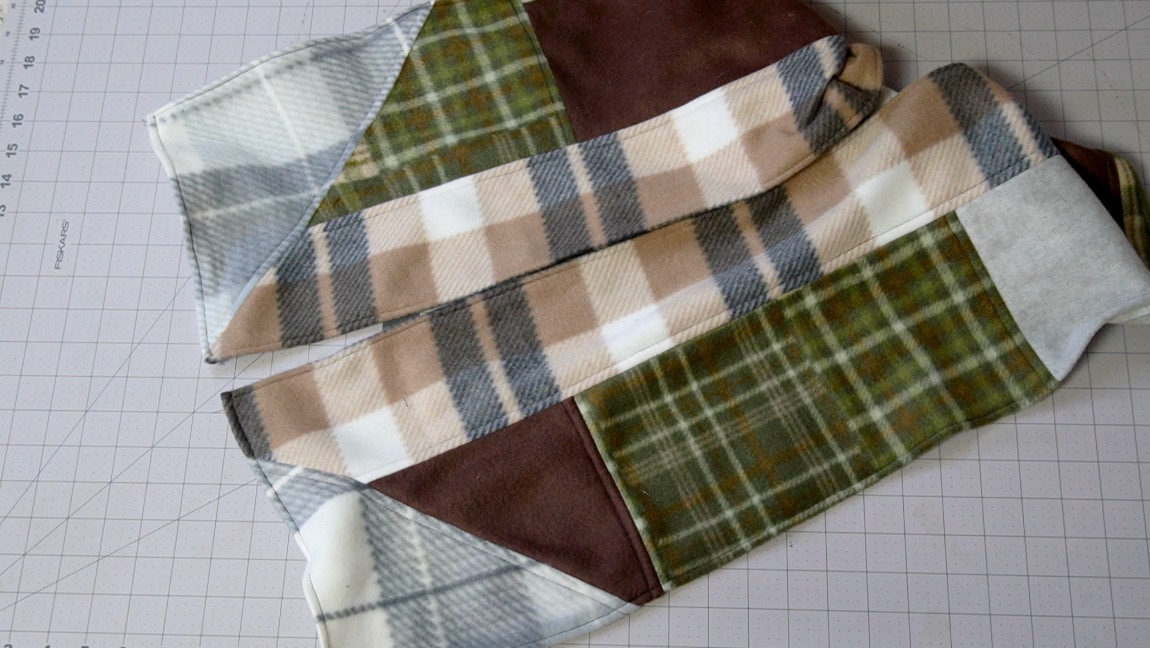 Tutorial: How to Make a Fleece Scarf with Scraps of Fabric - Fabricated ...