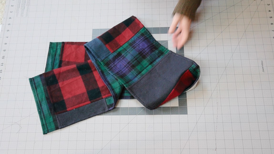 Tutorial: How to Make a Flannel Scarf with Scraps of Fabric ...