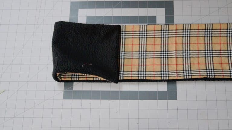 Tutorial: How to Make a Fleece Lined Cowl Scarf - Fabricated Closet