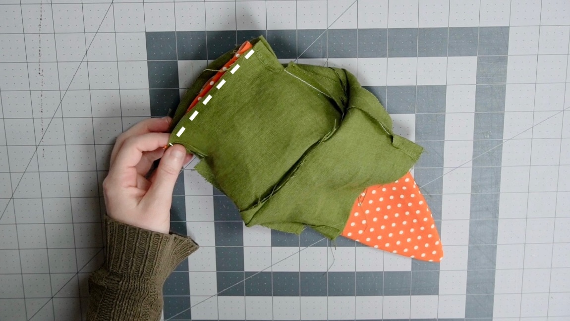 Tutorial: Easy Carrot Drawstring Pouch - Fabricated Closet