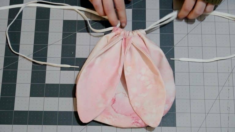 Tutorial: Cute Bunny Drawstring Pouch - Fabricated Closet