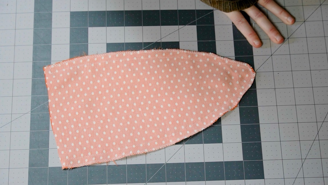 Tutorial: Easy Carrot Drawstring Pouch - Fabricated Closet