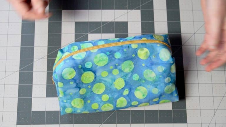 Tutorial: How to Sew a Pencil Pouch With Only One Piece of Fabric - Fabricated Closet