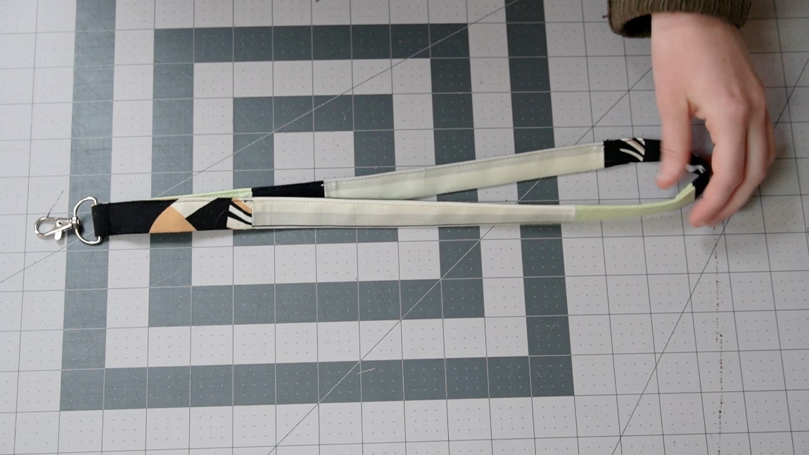 Tutorial: How to Make a Lanyard with Fabric Scraps - Fabricated Closet