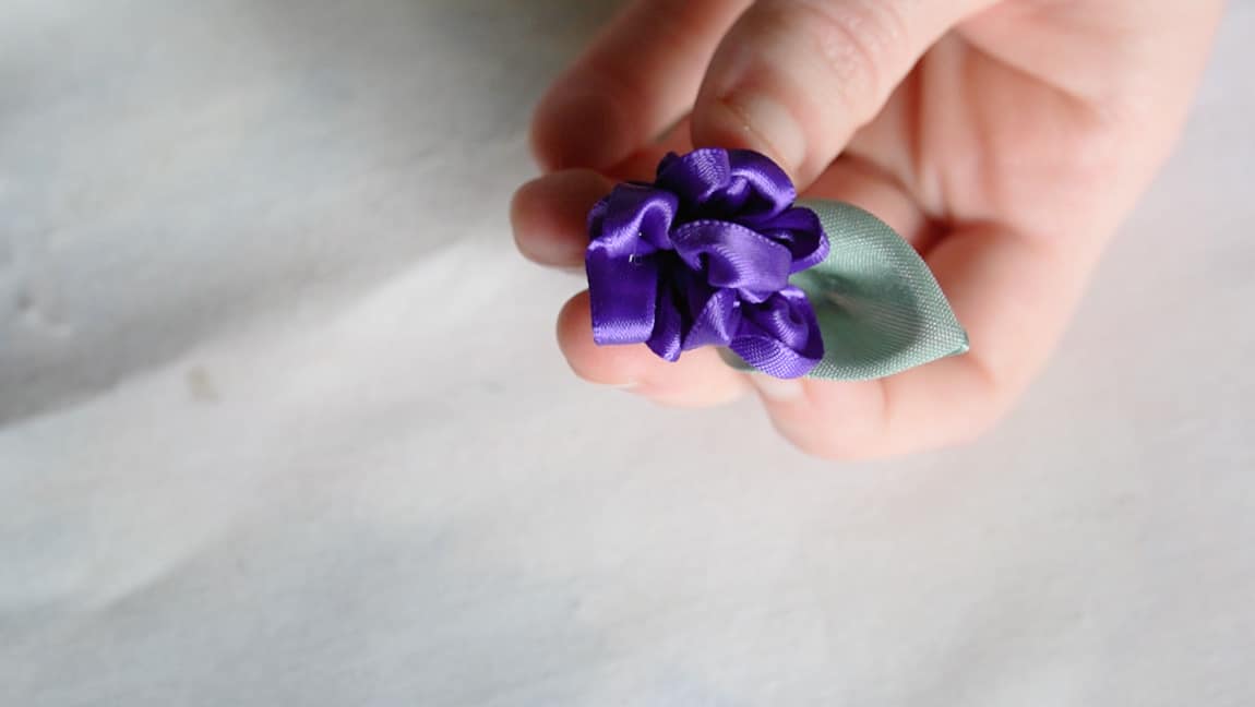 Tutorial: Easy Ribbon Flower With One Piece of Ribbon - Fabricated Closet