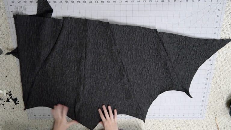Tutorial: Bat Wings Cape for Halloween - Fabricated Closet