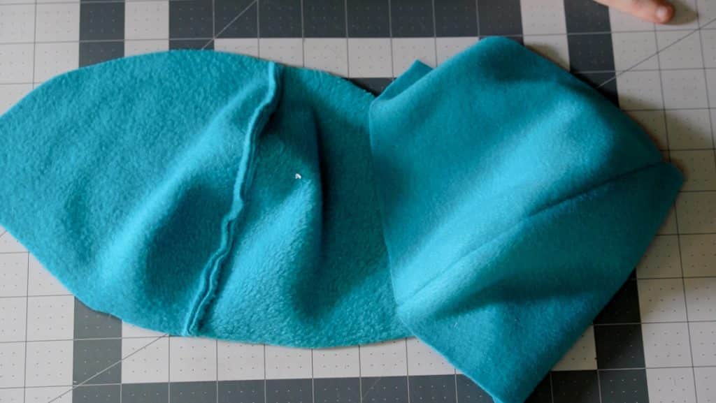 Tutorial: How to Make a Simple Fleece Hat - Fabricated Closet